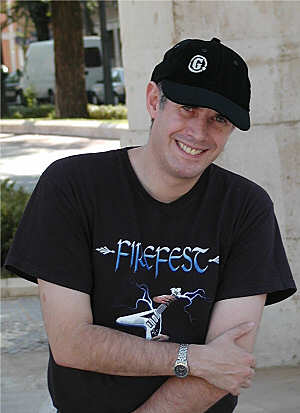 - RockUnited.Com - Bruce Mee / Firefest Interview